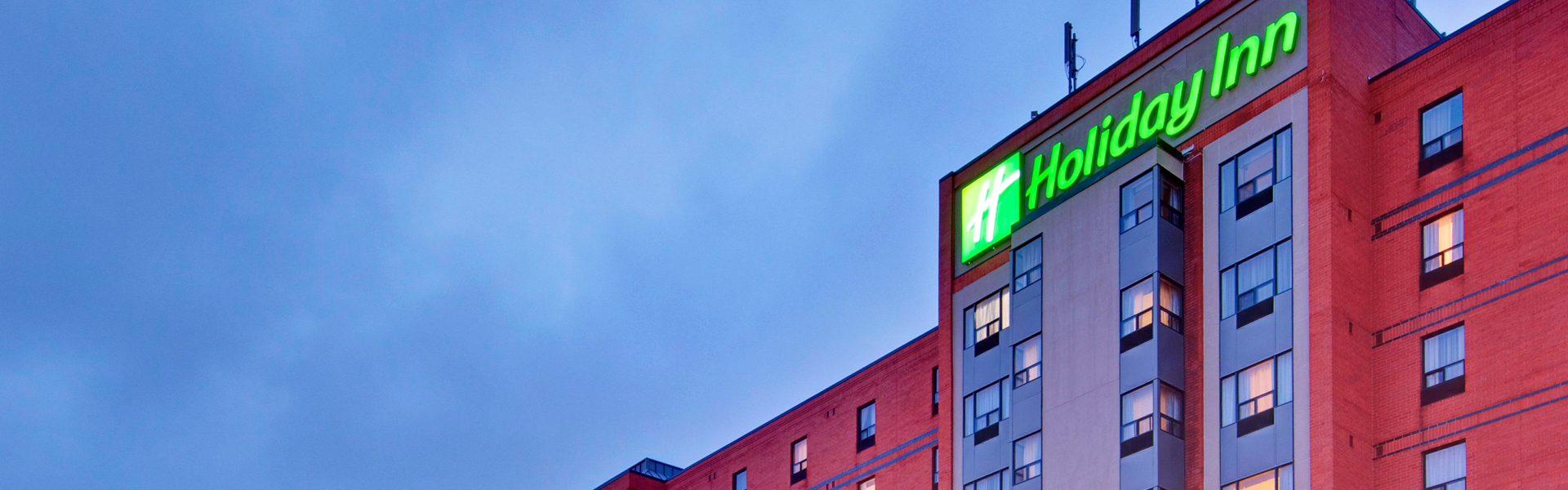 Holiday Inn & Suites Ambassador Bridge Windsor - Tourism Windsor Essex ...